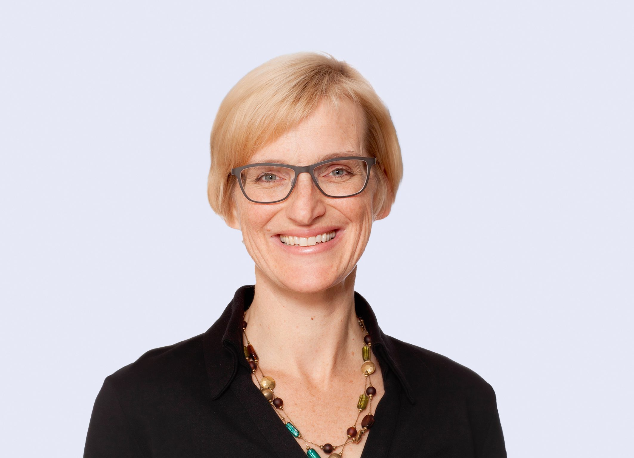 Elizabeth Lee Marinelli | Eksfin